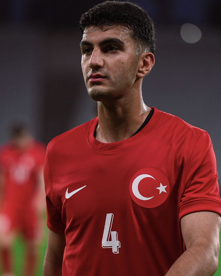 Yiğit Efe Demir kimdir, kaç yaşında, nereli? Fenerbahçe'nin genç ...