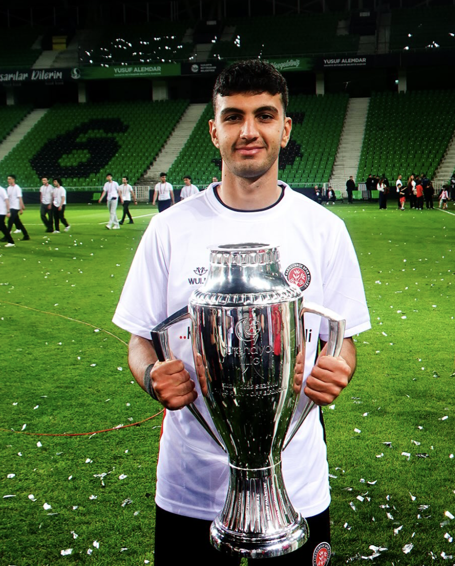 Yiğit Efe Demir kimdir, kaç yaşında, nereli? Fenerbahçe'nin genç ...